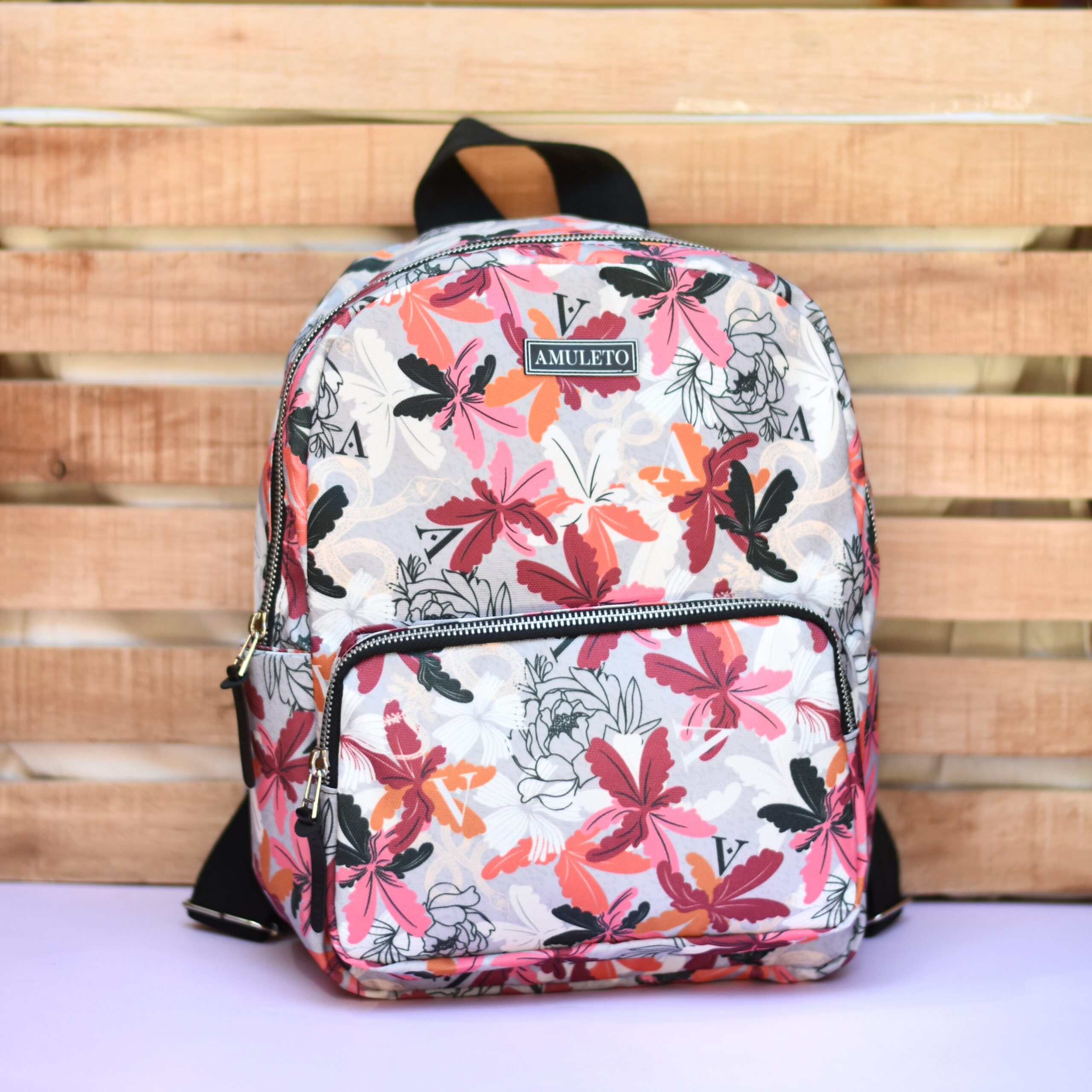 Mochila M BICHA - AMULETO Mayorista